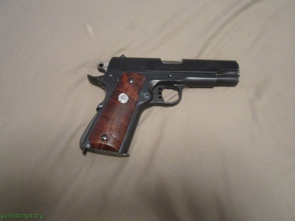 Gunlistings.org - Pistols 1978 Colt 1911 Combat Commander Gunlistings.org - Pistols 1978 Colt 1911 Combat Commander