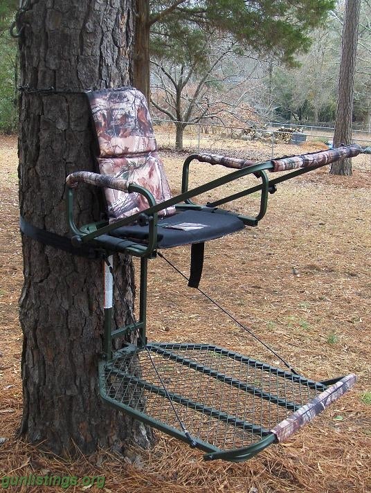 Gunlistings.org - Misc Field And Stream XL Lock On Stand Gunlistings.org - Misc Field And Stream XL Lock On Stand