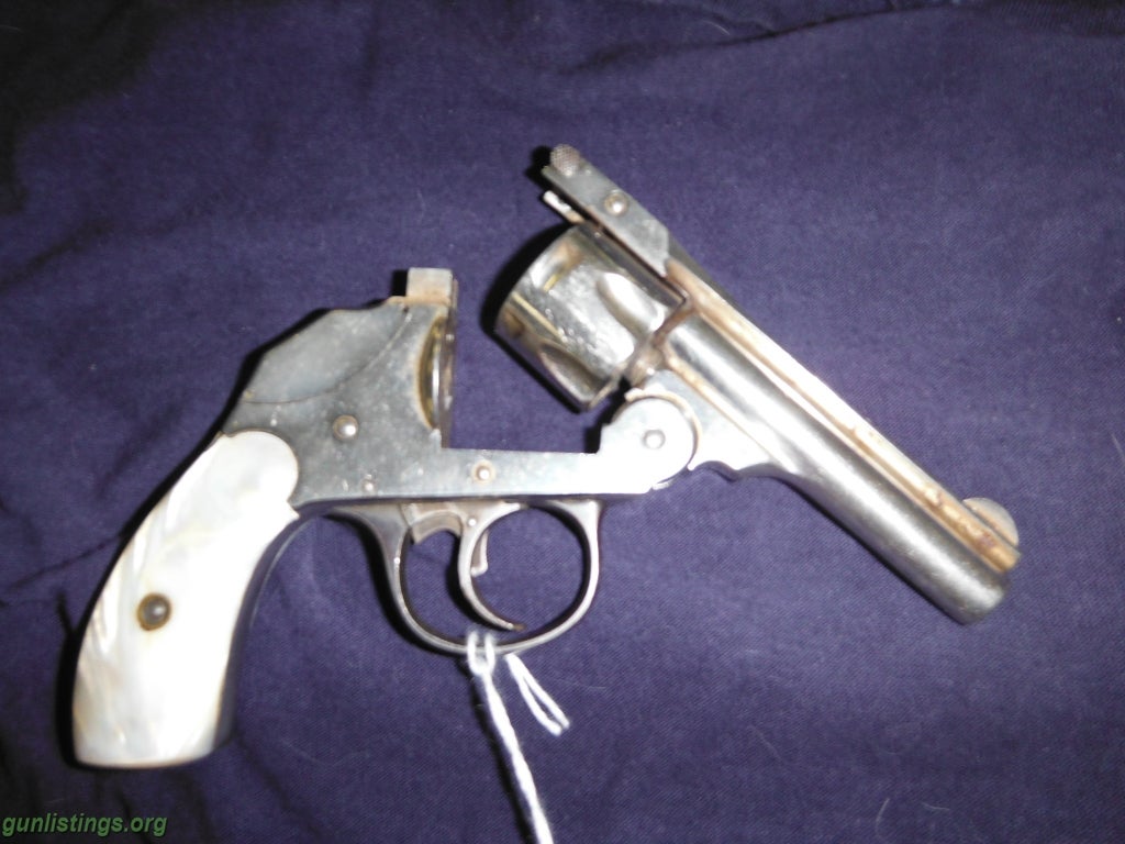 Gunlistings.org - Pistols Iver Johnsons Arms & Cycle Works Pistol, 32 ... Gunlistings.org - Pistols Iver Johnsons Arms & Cycle Works Pistol, 32 ...