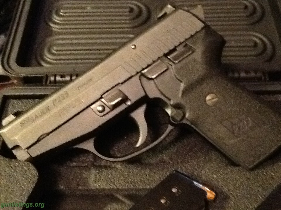 Gunlistings.org - Pistols Sig Sauer P-239 Gunlistings.org - Pistols Sig Sauer P-239